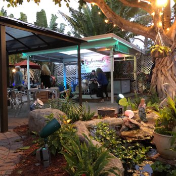 ENGLEWOODS ON DEARBORN RESTAURANT & BAR - Updated April 2025 - 80 ...