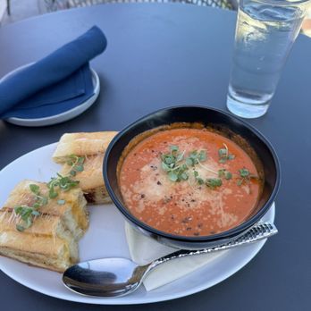 STUDY HALL ROOFTOP LOUNGE - Updated July 2024 - 302 Photos & 182 ...