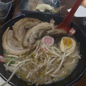 KAMI RAMEN BAR - Updated October 2025 - 33 Photos & 26 Reviews - 1081 ...