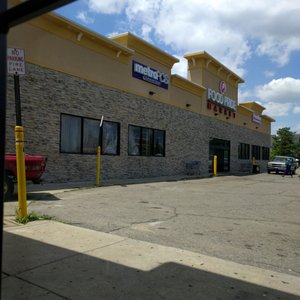 PARKWAY FOODS - Updated July 2025 - 16 Photos - 11250 Jefferson Ave ...