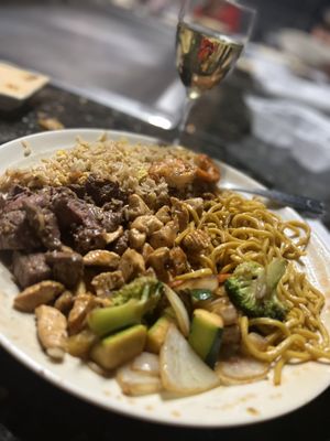 TSUKI HOUSE JAPANESE STEAK HOUSE AND SUSHI BAR - Updated October 2025 ...