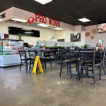 PHO WINN - Updated August 2025 - 32 Photos - 512 N Main St, Muskogee ...