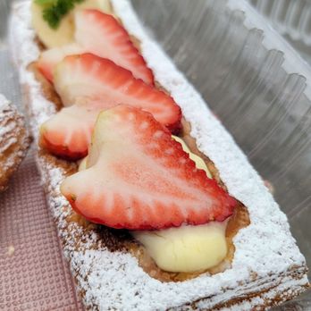 CREAM PAN - Updated August 2024 - 7715 Photos & 6571 Reviews - 602 El ...