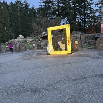 OREGON ZOO - Updated August 2025 - 3522 Photos & 951 Reviews - 4001 SW ...