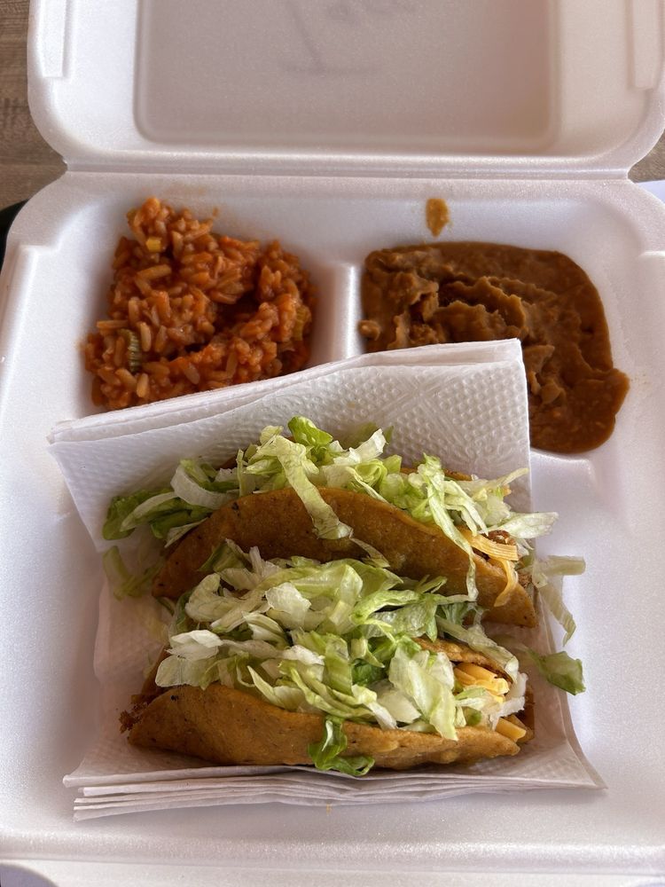 EL PARASOL - Updated May 2024 - 38 Photos & 102 Reviews - 30 Cities Of ...