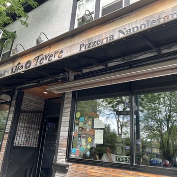 VIA TEVERE PIZZERIA - Updated October 2025 - 438 Photos & 366 Reviews ...