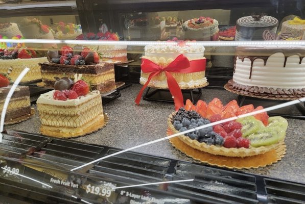 VONS - Updated October 2025 - 59 Photos & 71 Reviews - 115 W Main St ...