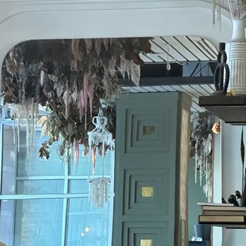 HELLO DARLING - Updated October 2025 - 195 Photos & 97 Reviews - 1610 ...