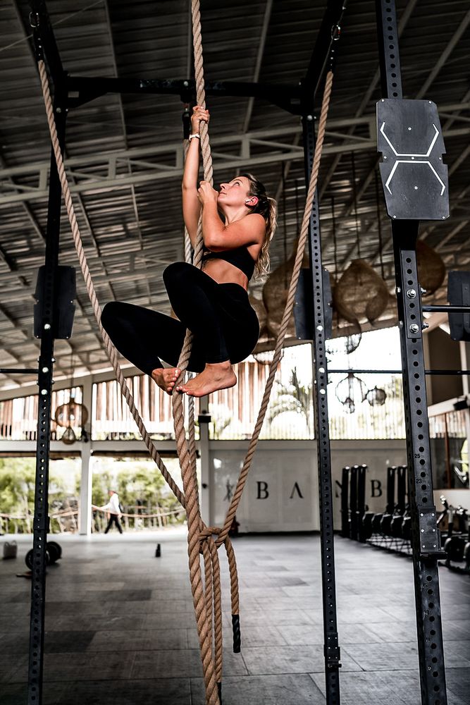 KELLY PRIVATE PERSONAL TRAINER - Updated June 2024 - 1555 Vine St, Los ...