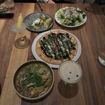 GIULIA - Updated May 2025 - 365 Photos & 208 Reviews - 215 S 4th St ...