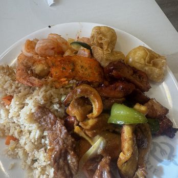 GOLDEN APPLE BUFFET - Updated January 2026 - 145 Photos & 101 Reviews ...