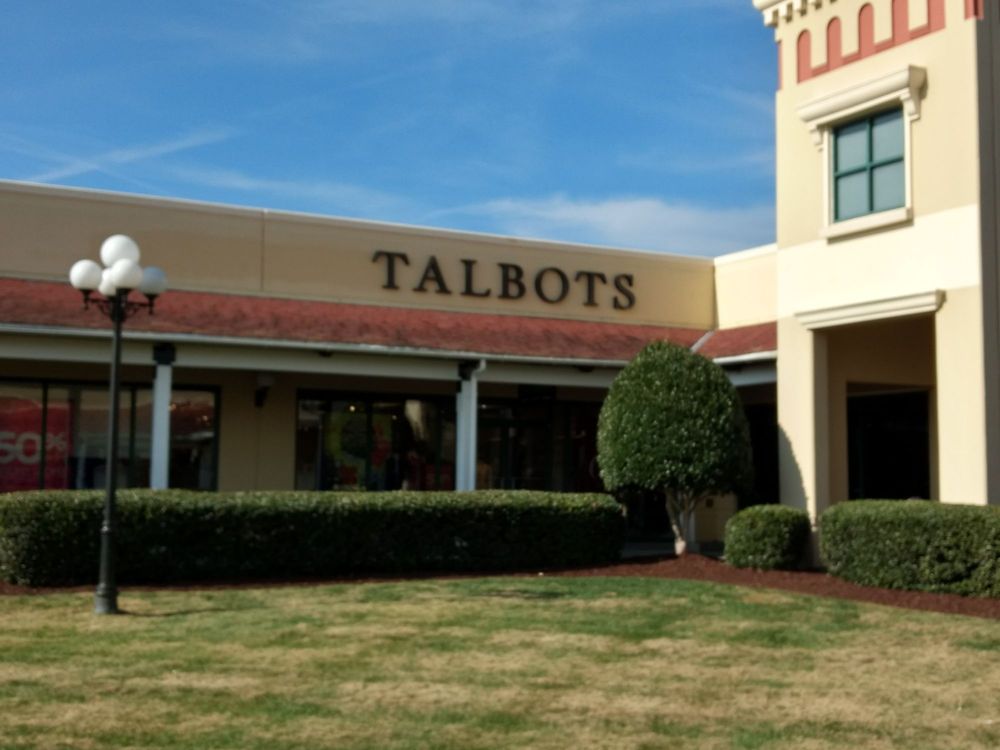 TALBOTS OUTLET - Updated August 2025 - 1 Outlet Village Blvd, Lebanon ...