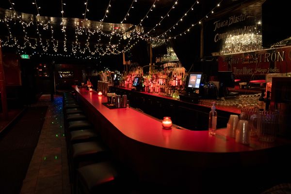 COMET CLUB - Updated January 2026 - 65 Photos & 239 Reviews - 3111 ...