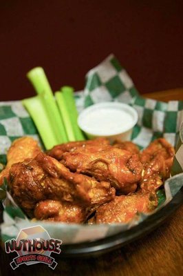 NUTHOUSE SPORTS GRILL - Updated July 2025 - 89 Photos & 109 Reviews ...