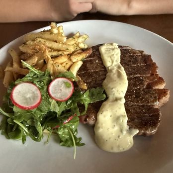 POSTERO - Updated December 2025 - 381 Photos & 341 Reviews - 401 N Main ...