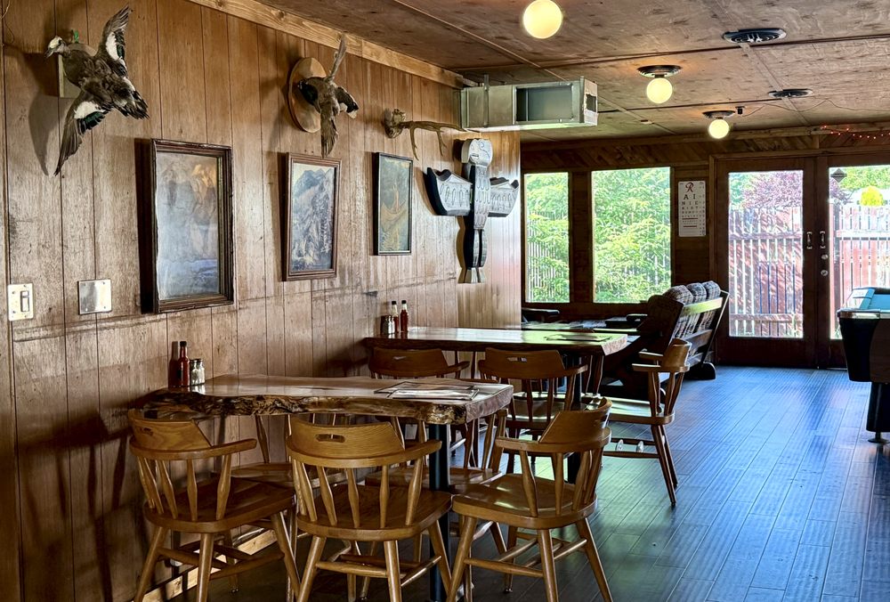 PIE DIVE BAR - Updated March 2026 - 52 Photos & 26 Reviews - 201 Croft ...