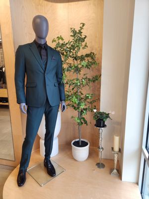 GENERATION TUX - Updated October 2025 - 1517 Wisconsin Ave NW ...