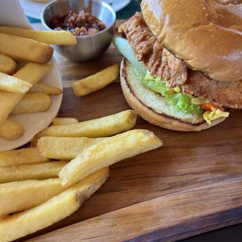 TWIN VIEW - Updated March 2025 - 65 Photos & 18 Reviews - 1590 Evermore ...