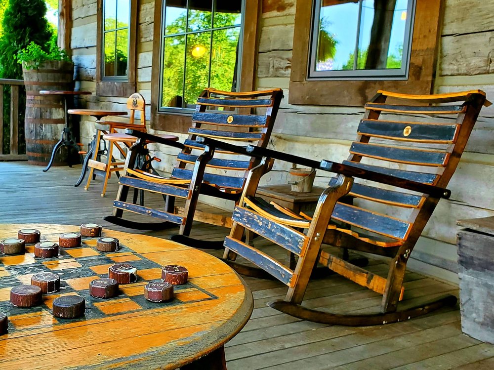 Sip your way through history along Tennessee's Whiskey Trail | Roadtrippers