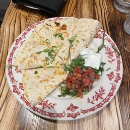 EL BEBE - Updated March 2025 - 161 Photos & 102 Reviews - 8354 Broad St ...