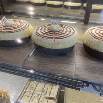 LA BON BAKE SHOPPES - Updated October 2025 - 72 Photos & 59 Reviews ...