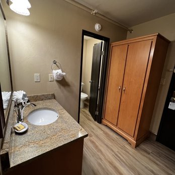 BEST WESTERN PLUS GRANTREE INN - Updated December 2025 - 157 Photos ...