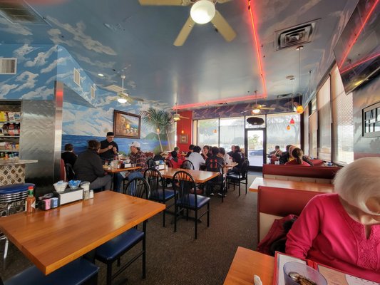 LITTLE GUS CAFE - Updated October 2025 - 151 Photos & 276 Reviews ...