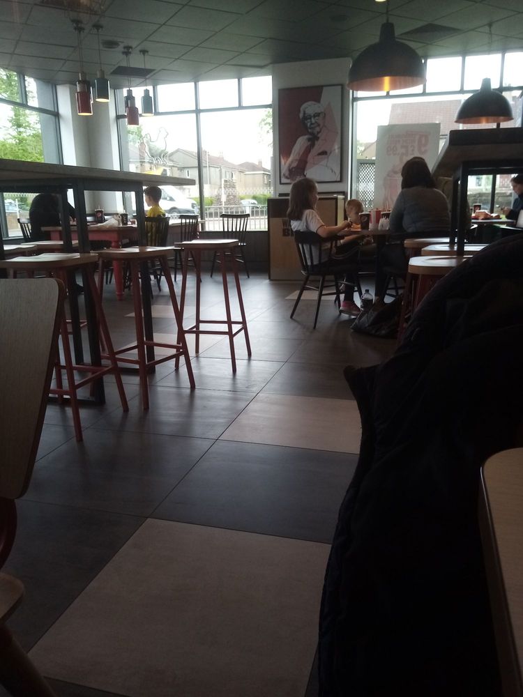 KFC - Updated February 2025 - 20 Photos - 125-129 Renfrew Road, Paisley ...