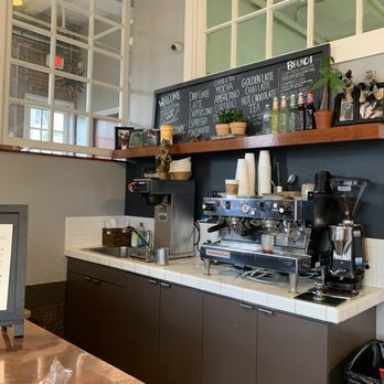 RED BARN BAKERY - Updated May 2025 - 162 Photos & 154 Reviews - 4 S ...