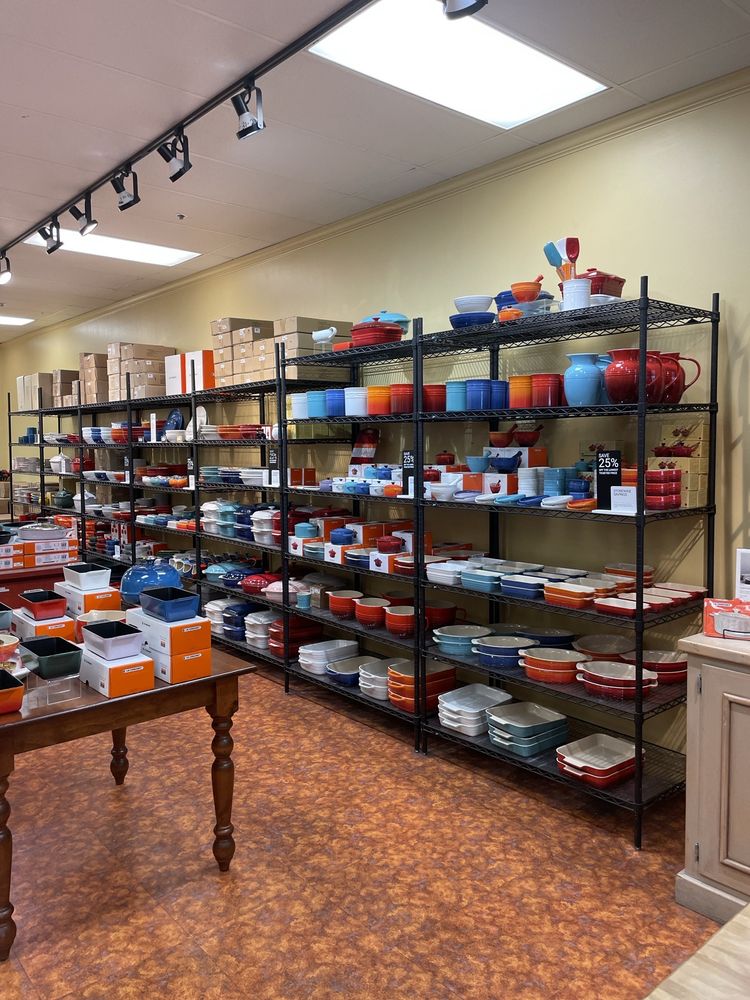 LE CREUSET OUTLET STORE - Updated April 2026 - 28 Photos & 13 Reviews ...