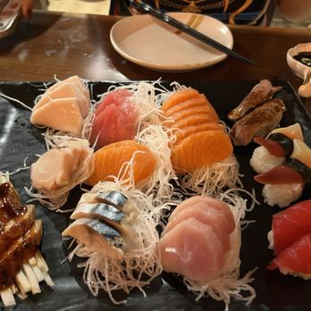 KUJIRA SUSHI & BAR - Updated November 2024 - 291 Photos & 88 Reviews ...