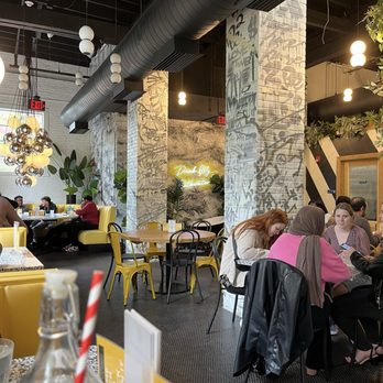 THE PLACE 2 BE - Updated December 2025 - 320 Photos & 196 Reviews - 338 ...