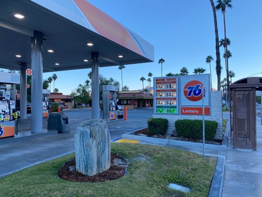 76 GAS STATION - Updated July 2025 - 17 Photos - 166 N Sunrise Way ...