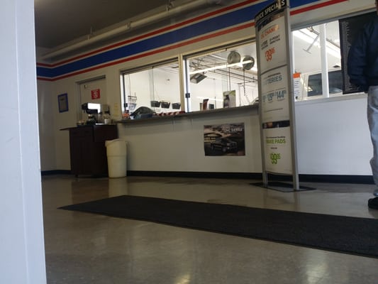 BONANDER GMC - Updated January 2026 - 13 Photos & 45 Reviews - 231 S ...