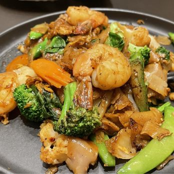 ISAAN DER - THAI KITCHEN & BAR - Updated January 2026 - 407 Photos ...