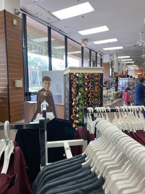 BARGAIN WORLD CONVENTION CENTER - Updated January 2025 - 15 Photos & 16 ...