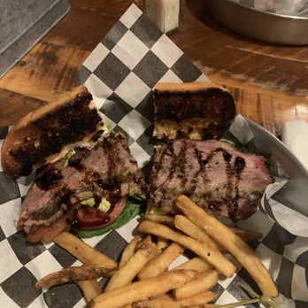 FROGGIES - Updated October 2025 - 185 Photos & 216 Reviews - 3656 Shore ...