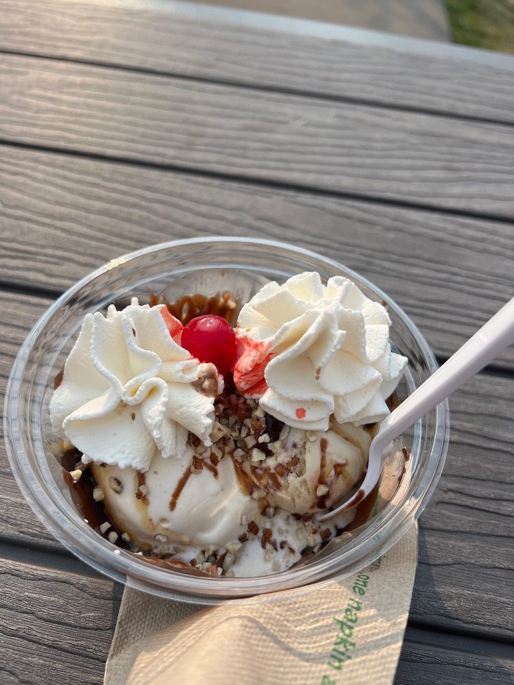 MOO THRU - Updated June 2024 - 11 Photos & 14 Reviews - 535 Patsy Cline ...