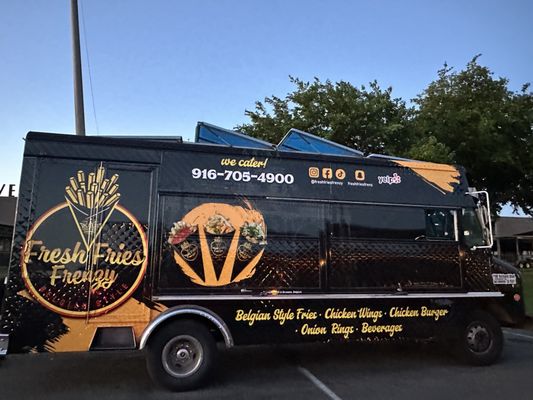 FRESH FRIES FRENZY - Updated November 2025 - 42 Photos - Sacramento ...