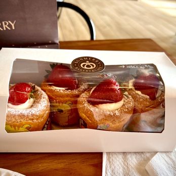 SUNMERRY BAKERY - Updated July 2024 - 886 Photos & 246 Reviews - 561 US ...