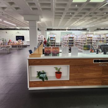 MADISON PUBLIC LIBRARY - Updated December 2025 - 76 Photos & 31 Reviews ...