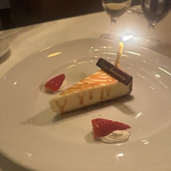 THE SUN DIAL RESTAURANT, BAR & VIEW - Updated August 2025 - 2087 Photos ...