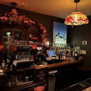 THE BELMONT CLUB - Updated October 2025 - 11 Photos & 23 Reviews - 34 ...