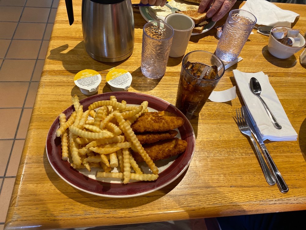 BLUE LINE TRAVEL CENTER - Updated March 2025 - 116 Photos & 42 Reviews ...