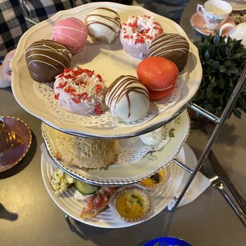 MACARONZ - Updated September 2025 - 132 Photos & 18 Reviews - 43 Queen ...