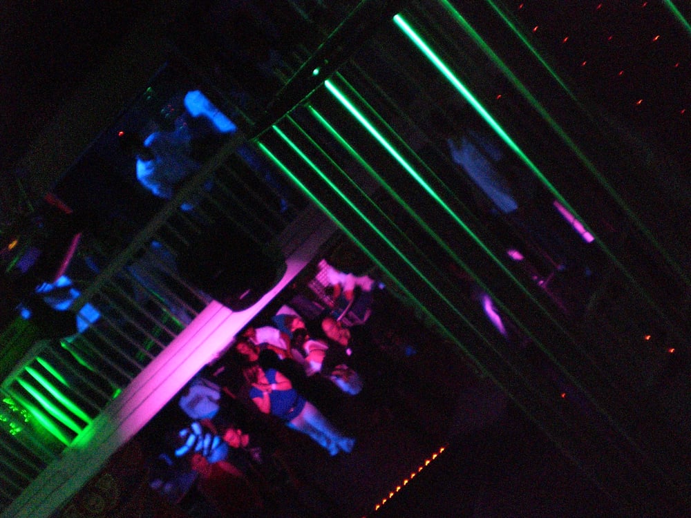 DISCOTHÈQUE LA SINGERIE - Updated July 2024 - 59 Rue Mauregny, Coucy ...