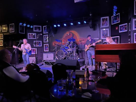 THE FUNKY BISCUIT - Updated December 2025 - 188 Photos & 218 Reviews ...