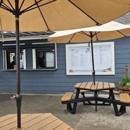 YOUNG’S BEACH SHACK - Updated January 2026 - 262 Photos & 200 Reviews ...