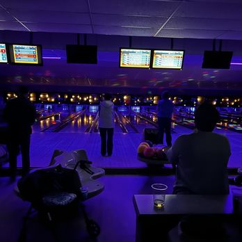 7B LANES - Updated December 2025 - 10 Reviews - 120 S Division Ave ...