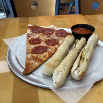 MIA PIZZERIA - Updated January 2026 - 89 Photos & 76 Reviews - 7389 N ...